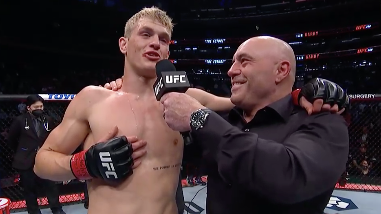 Ian Garry Joe Rogan 1 - SportsJOE.ie